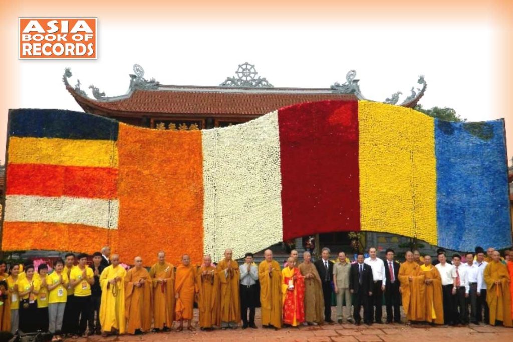 Largest Buddhism flag made of fresh flowers - Asia Book of Records
