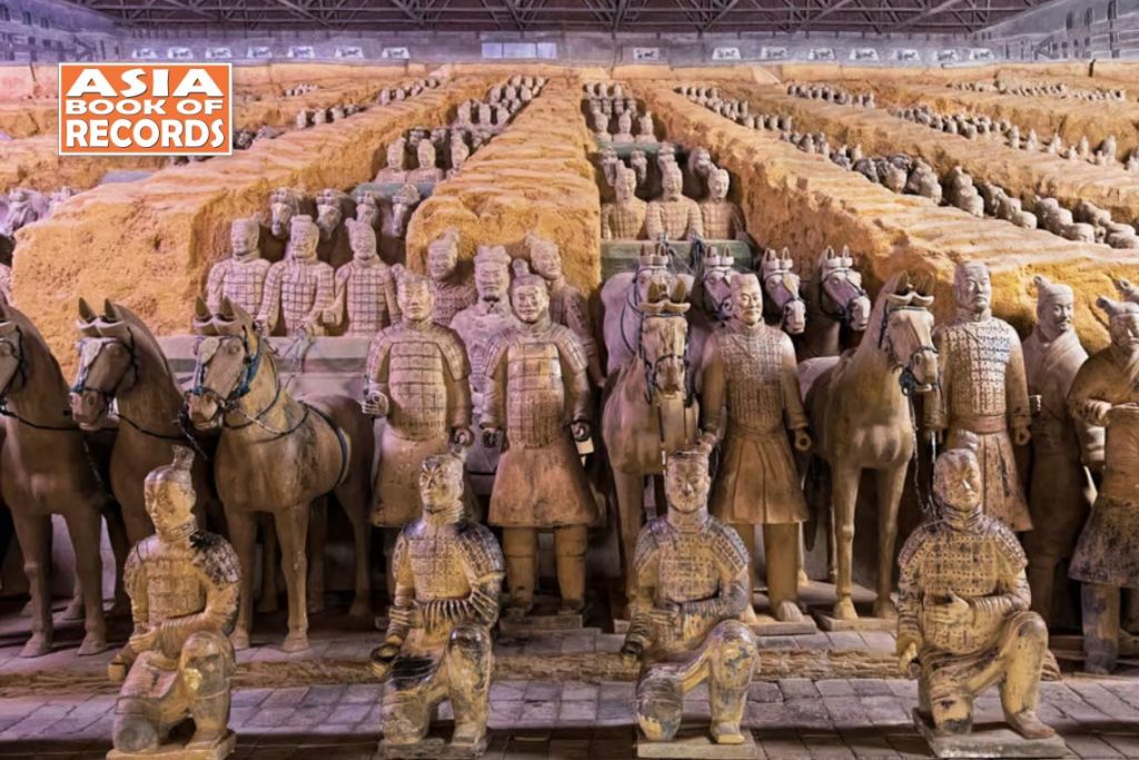 Largest group of life-sized statues - Asia Book of Records