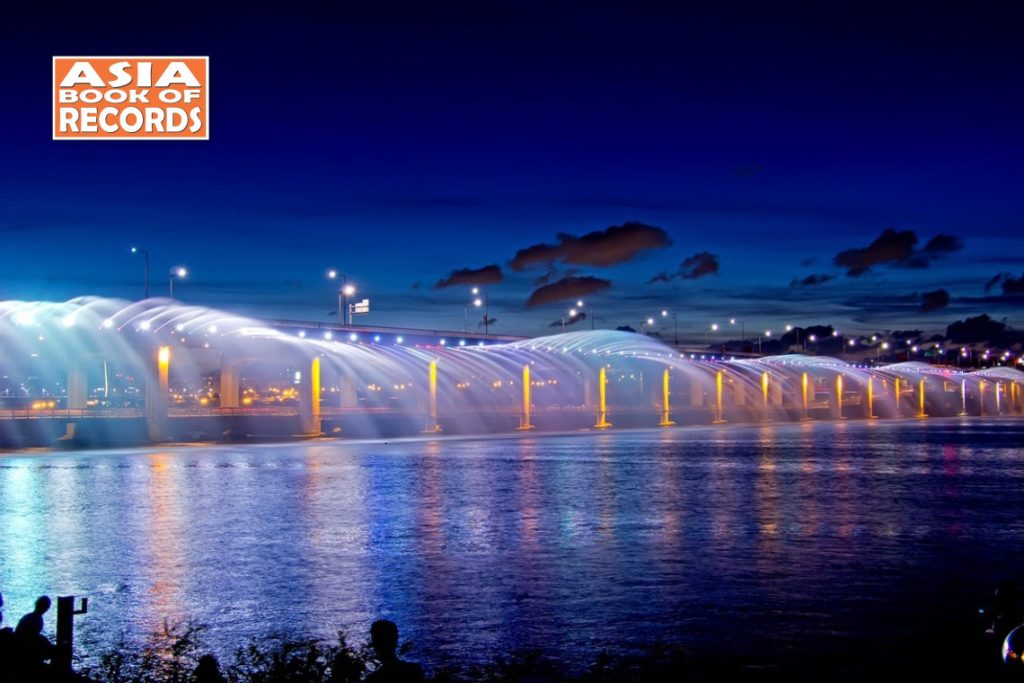 Longest bridge fountain of the world - Asia Book of Records