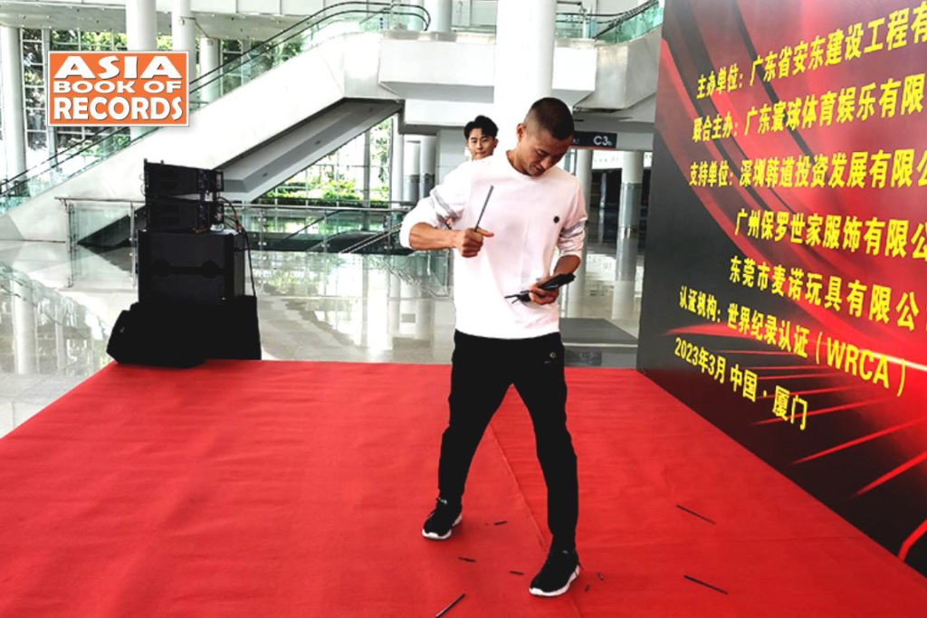 Maximum plastic chopsticks snapped with a dash punch in 30 seconds ...